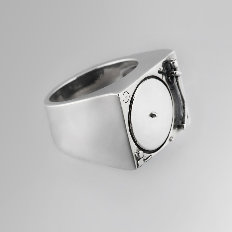 TurnTable Ring | Rings by Oz Abstract Tokyo | Online Boutique Oz ...